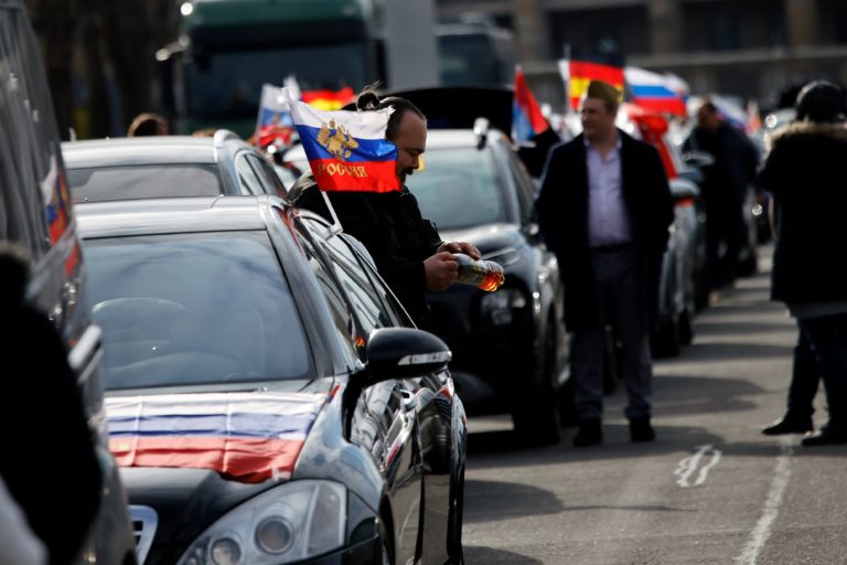 Pro-Russian rallies sputter, but still rattle a nervous Germany - Coda ...
