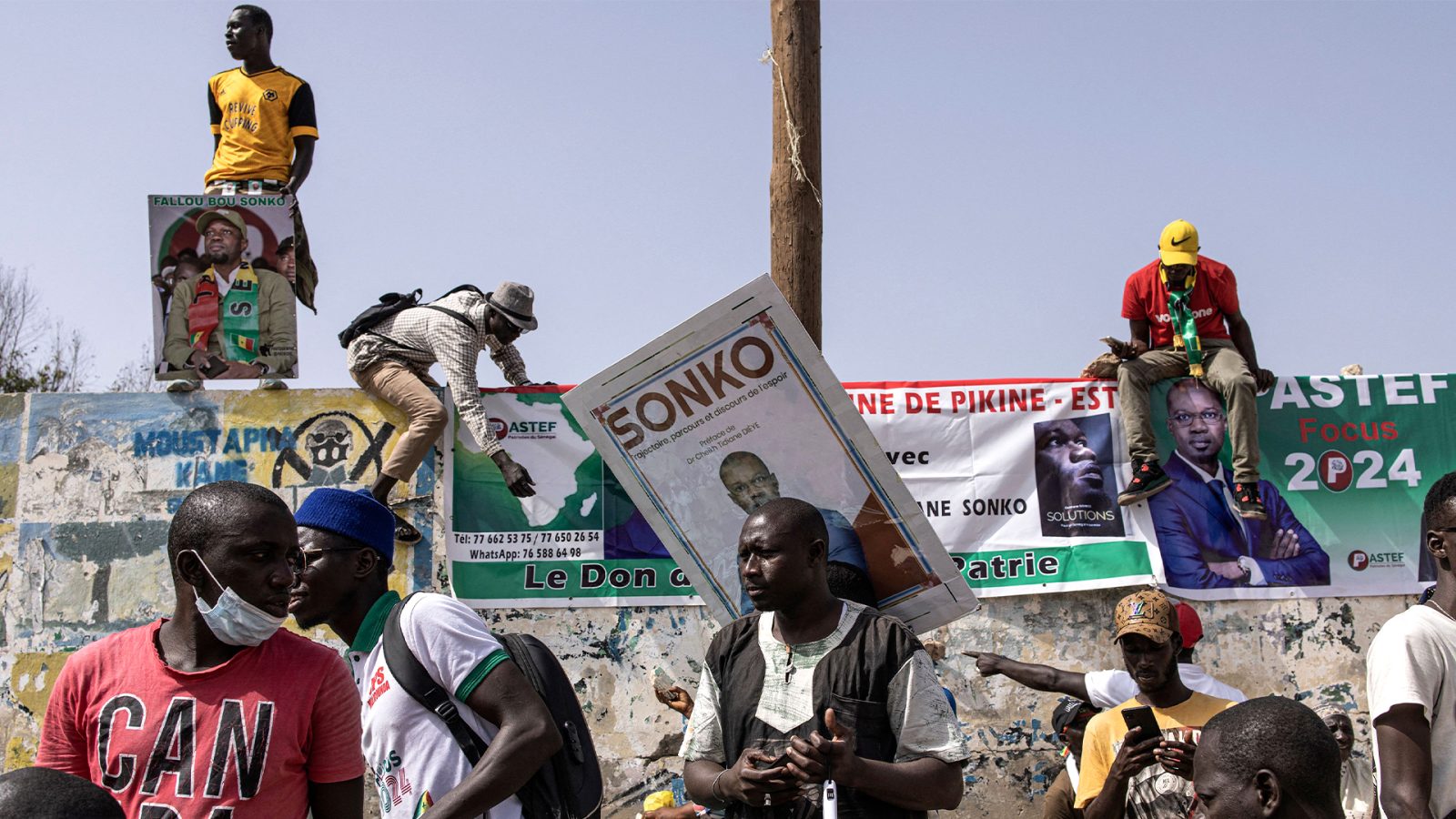 Senegal is stifling its democracy in the dark - Coda Story